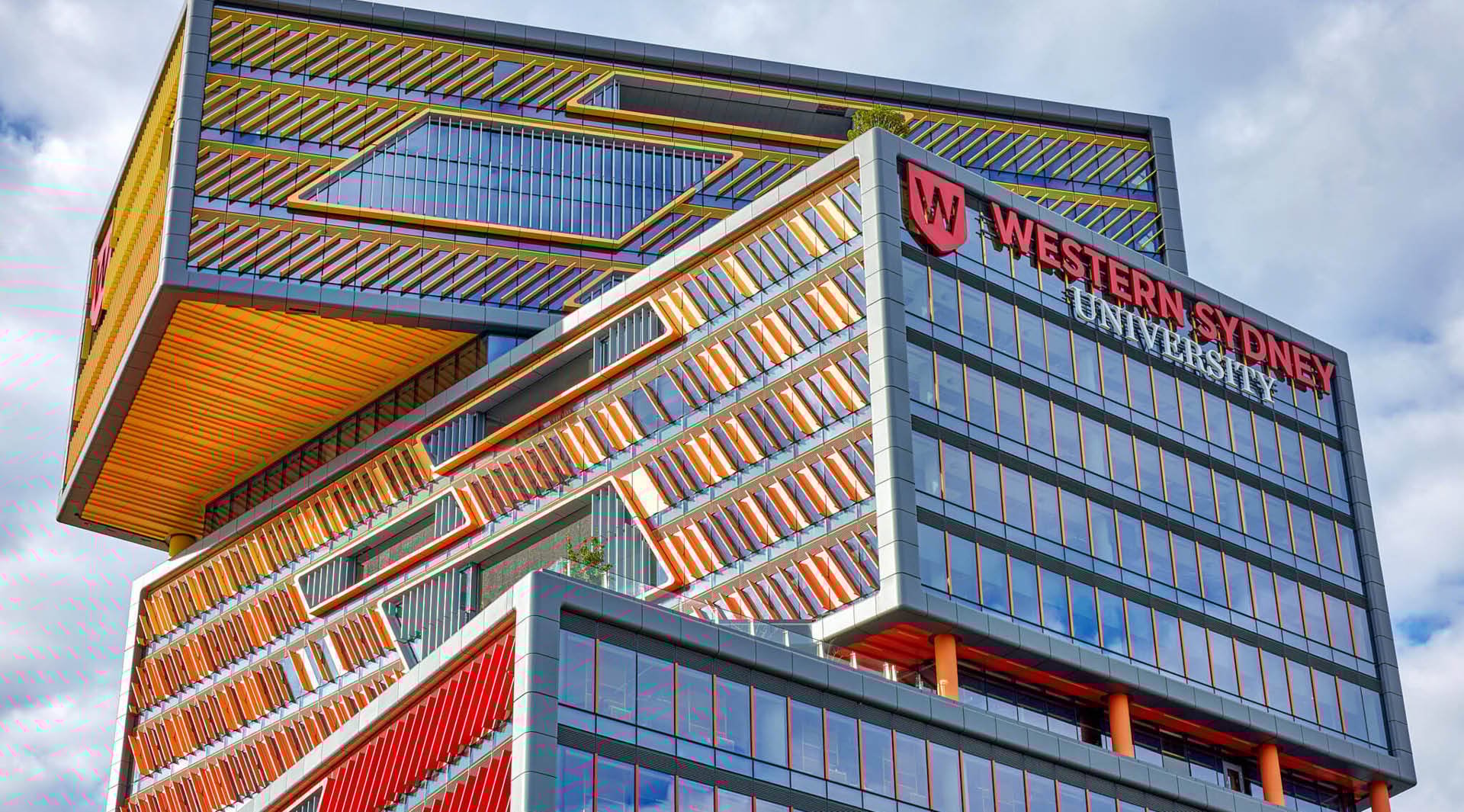 Timber Ceiling Angles at Western Sydney University | Project | Sculptform
