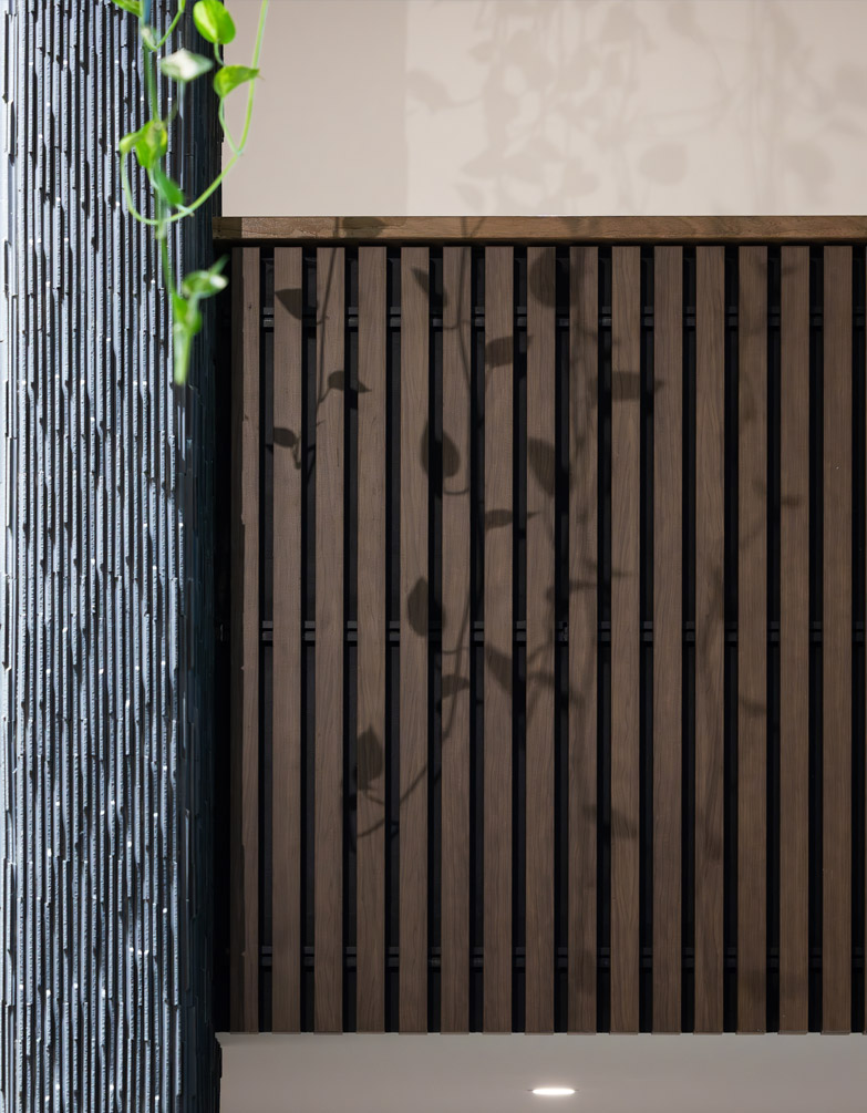 Belverdere Main Beach - Redefining Luxury with Wood Finish Aluminium